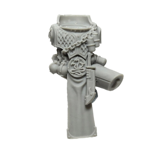 Warhammer 40K Forgeworld Alpha Legion Exodus The One Who Is Many Torso ...